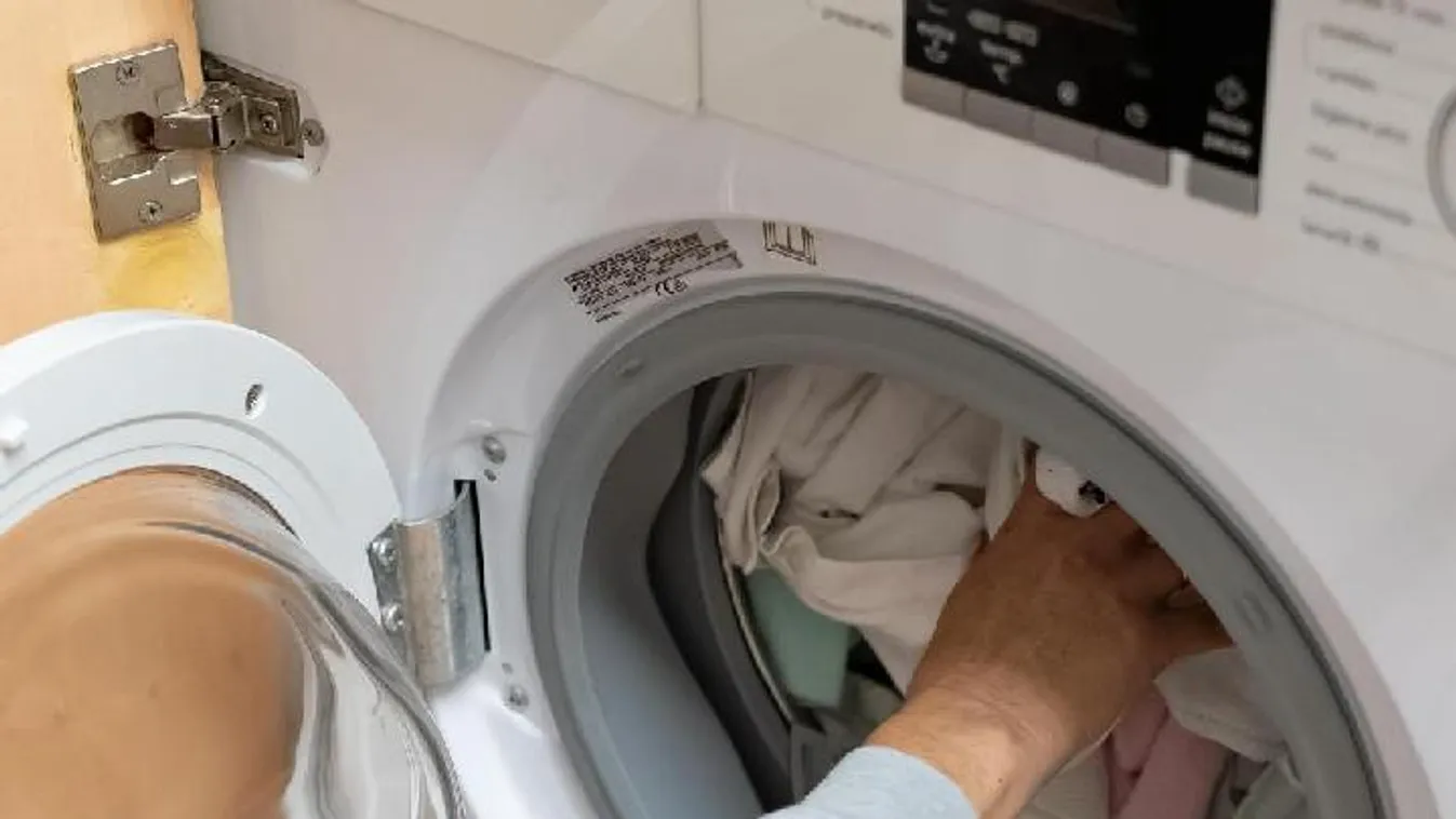 Csodákra képes ez a szer a ruhákkal, lehet Önnél is ott lapul a konyhában